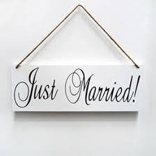 Just Married Sign - Wooden | Party supplies Online | Partyshop.co.nz